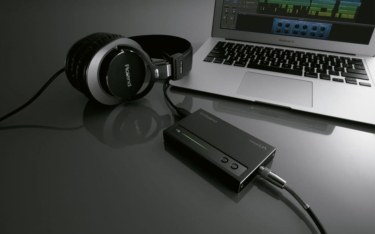 Roland UA-M10 Mobile UA USB звуковая карта купить в Москве в интернет ...